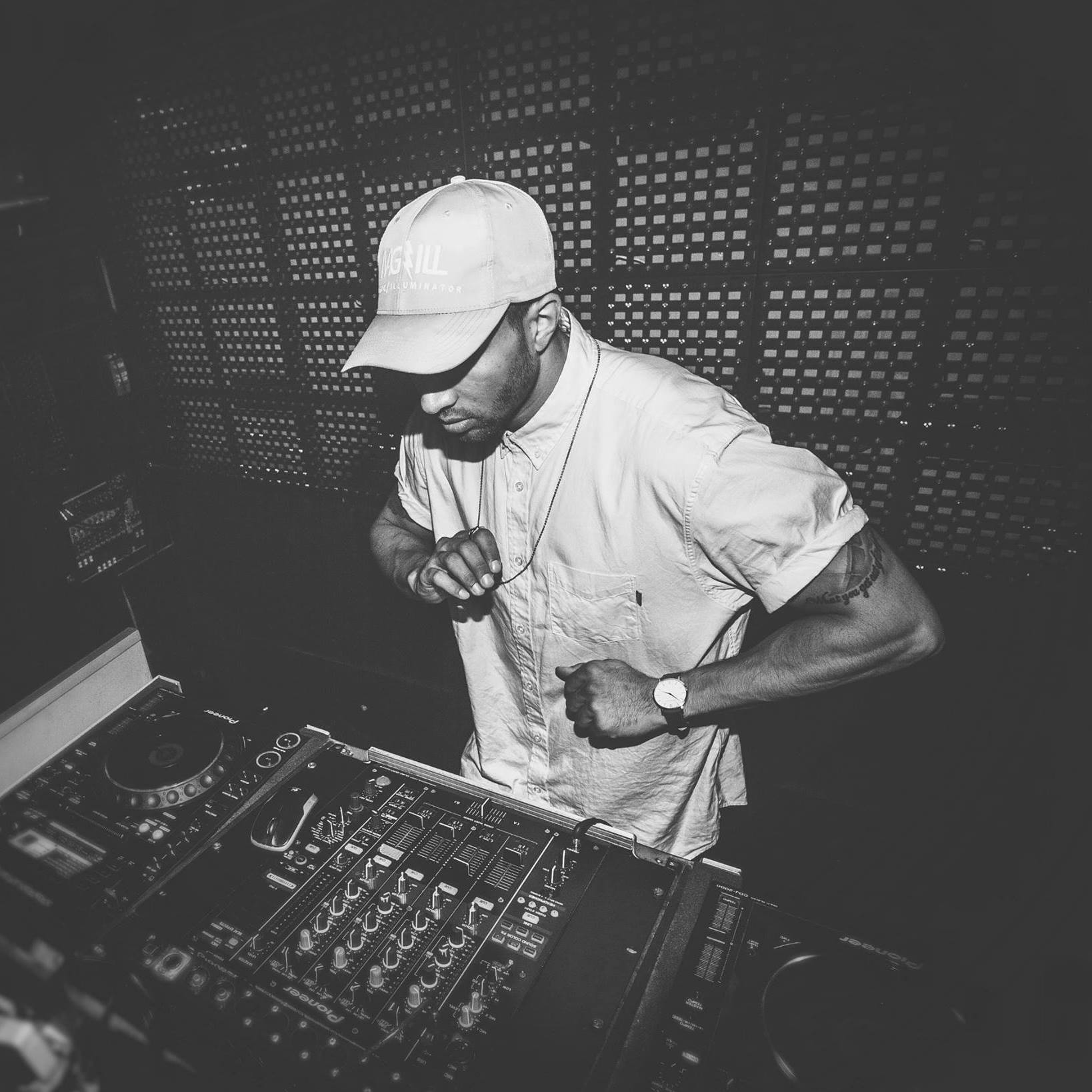 Fabian Mazur Wants To Be Your "Savior" - thissongslaps.com - Electronic ...