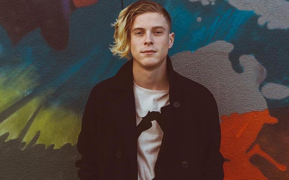 Ryan Moe Releases Stellar New Futuristic Single "Waves"
