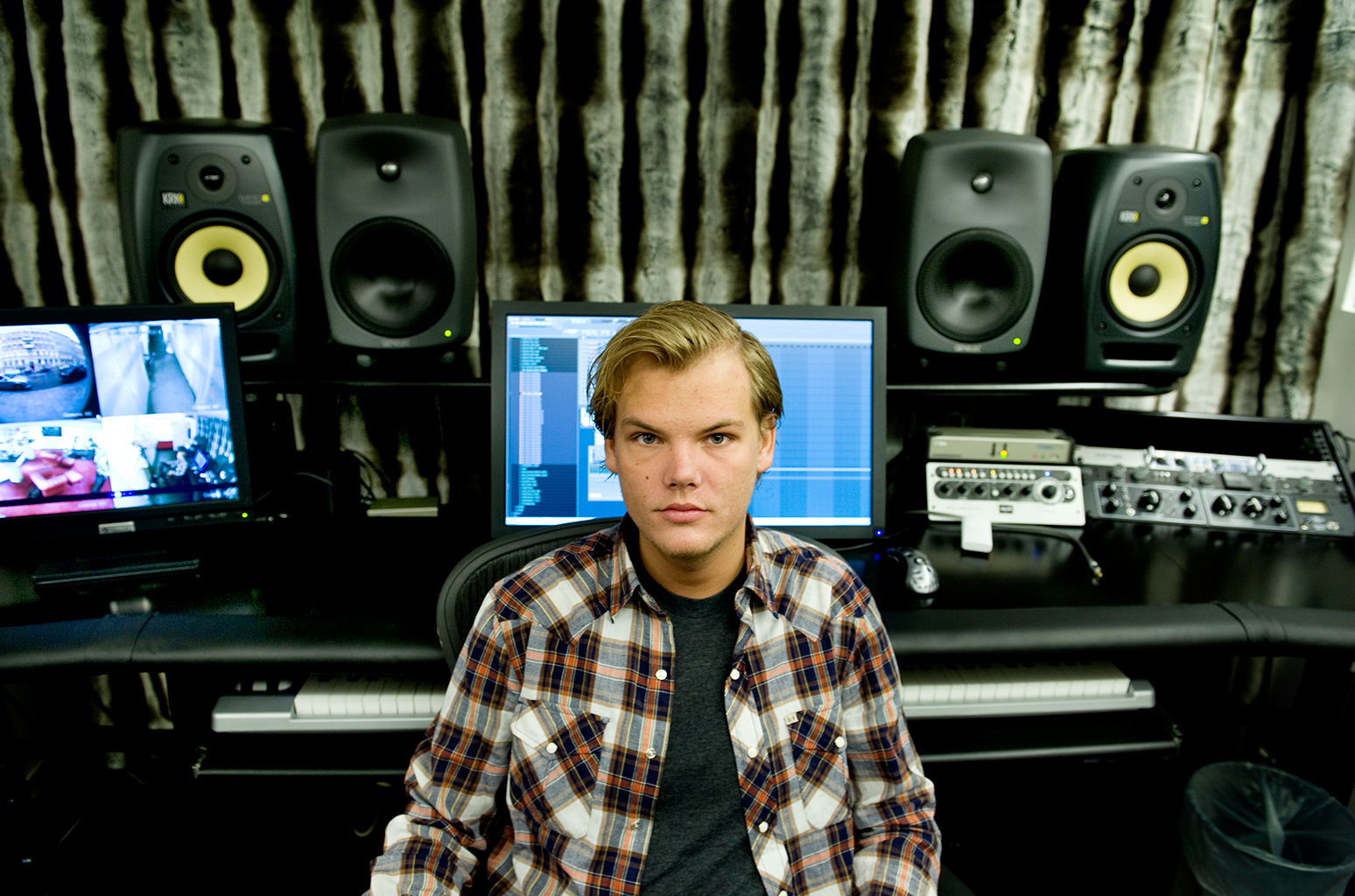 8 Classic Remixes From Avicii To Know