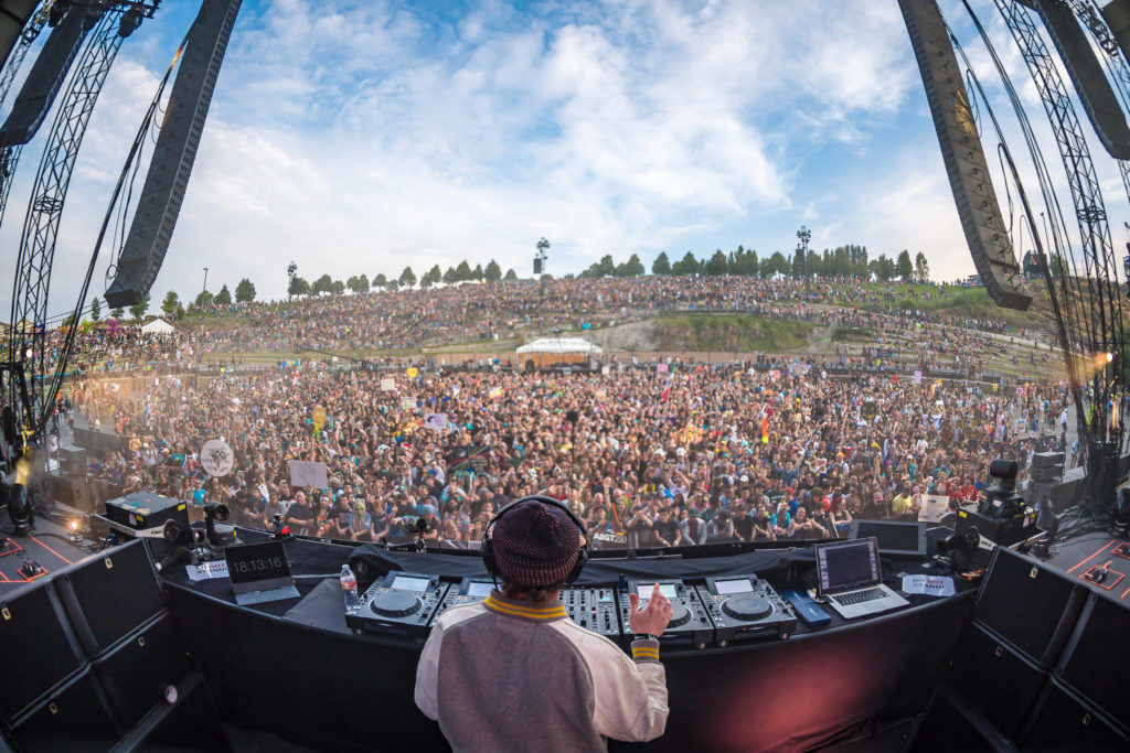 Luttrell's Debut Album "Into Clouds" Is A Melodic And Groovy Listening ...